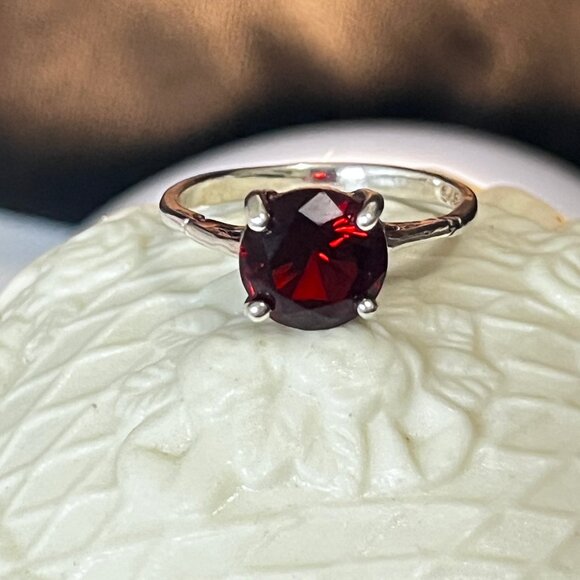 RUBY RING PROMISE SIZE 7 | Jewelry | Vintage Lab Created Ruby Solitaire ...